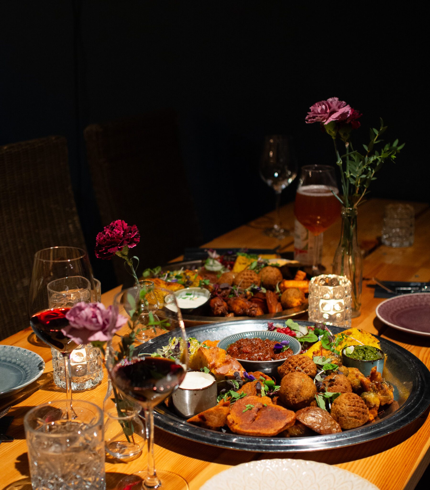 Menu | Kasvisruokaa & mezejä – Guru’s Kitchen and Bar Tampere